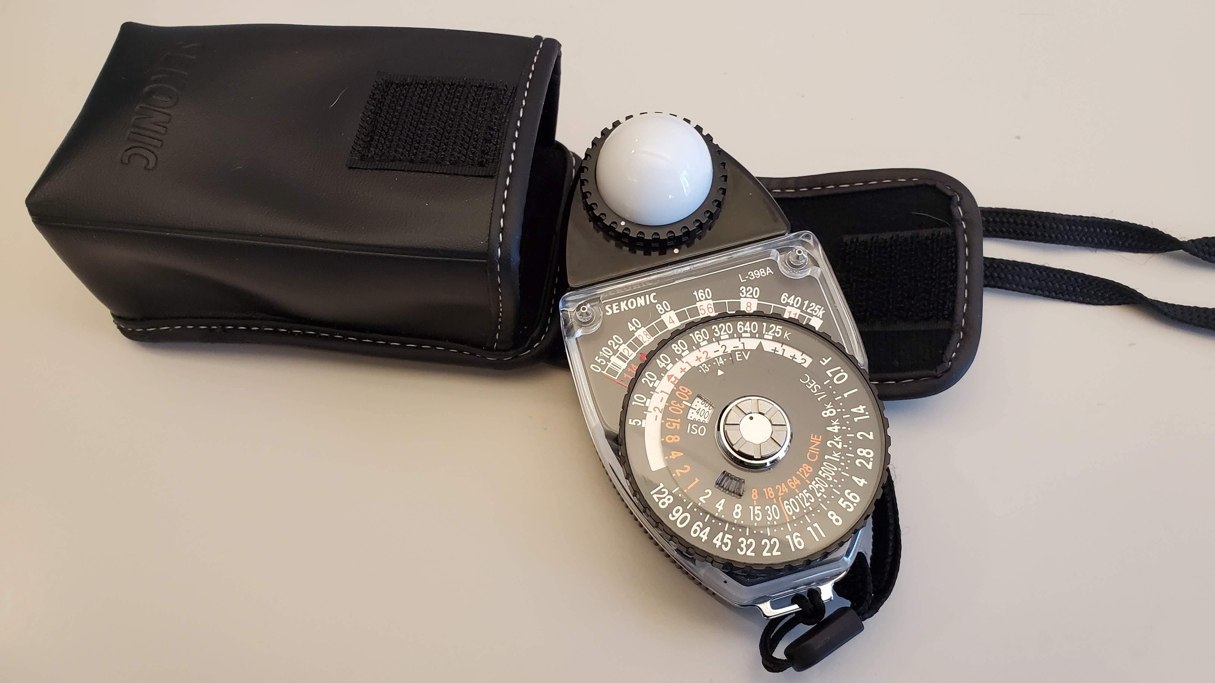 Using a Handheld Light Meter – Mostly Film Photography (GotFilm.org)